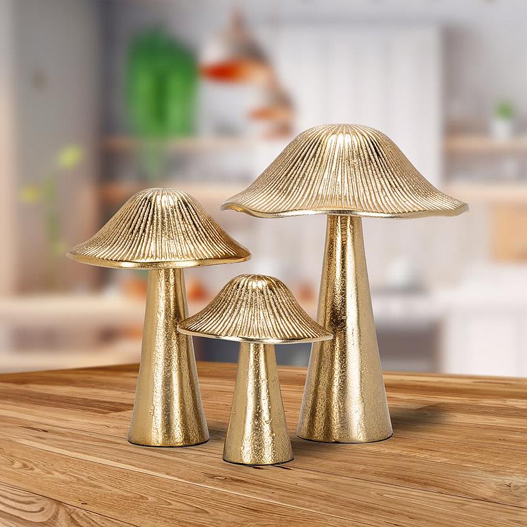 Golden Mushroom Sculpture – Eastern Sequoia